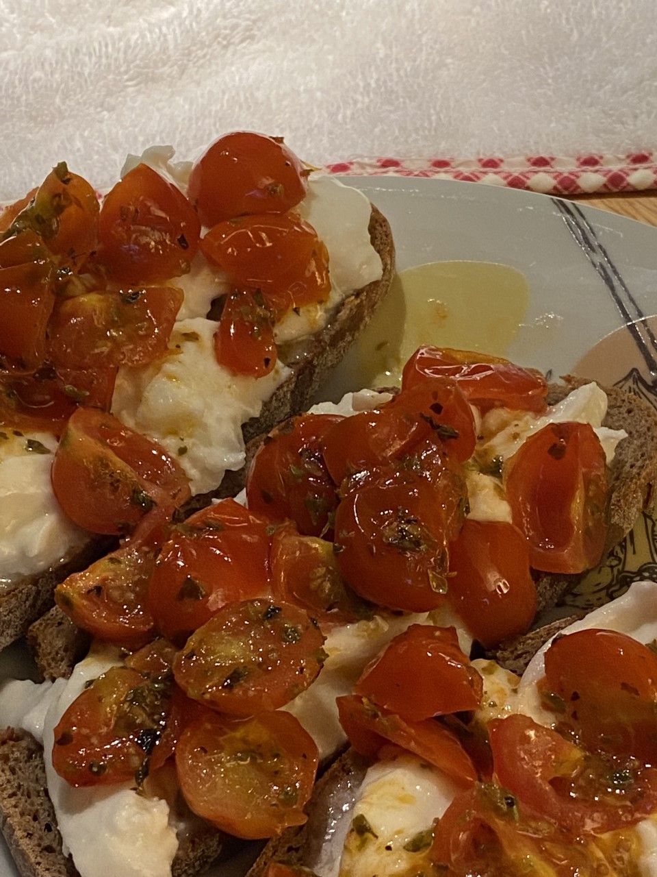 TOSTAS RICAS Y SANAS. IDEA DE TOSTA DULCE Y SALADA